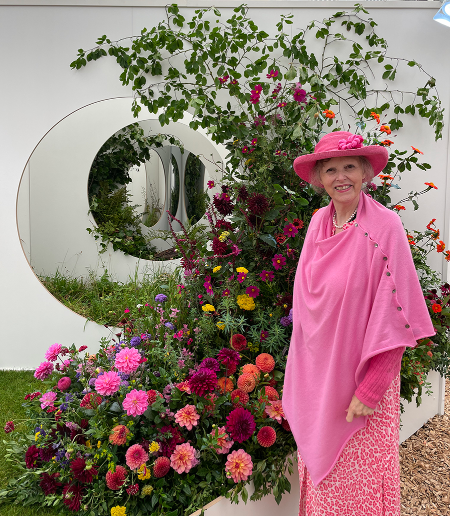 Welcome Gardening Friends - Jenny Rose Carey